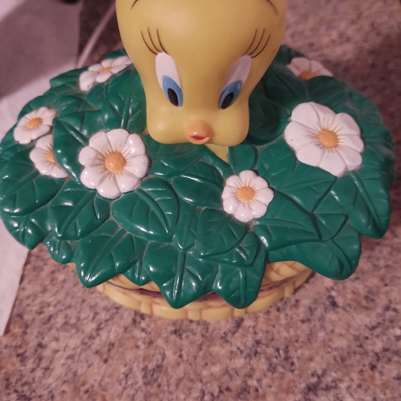 Warner Bros. | Other | Vintage Looney Tunes Tweety Bird Alarm Clock ...
